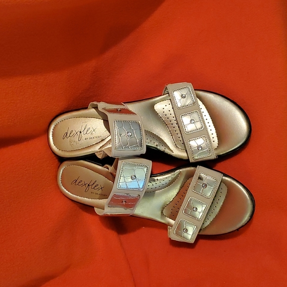 dexflex comfort | Shoes | Dexflex Wedge Sandals | Poshmark